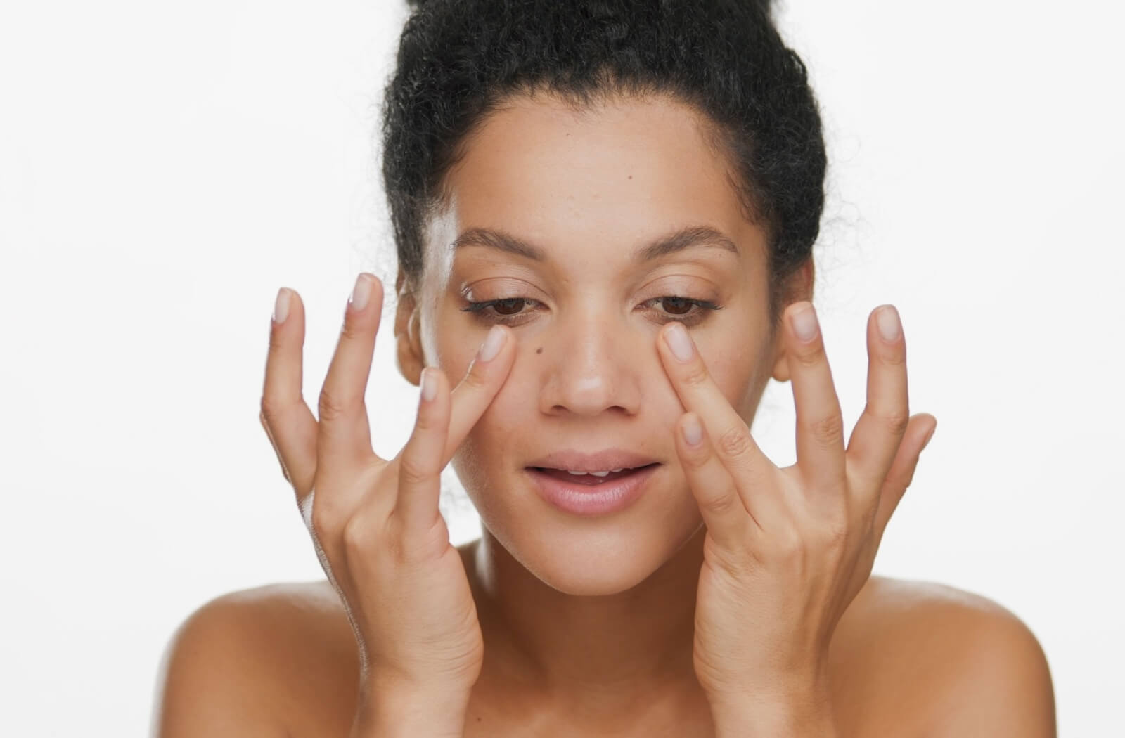 How to Fix Droopy Eyelids Without Surgery